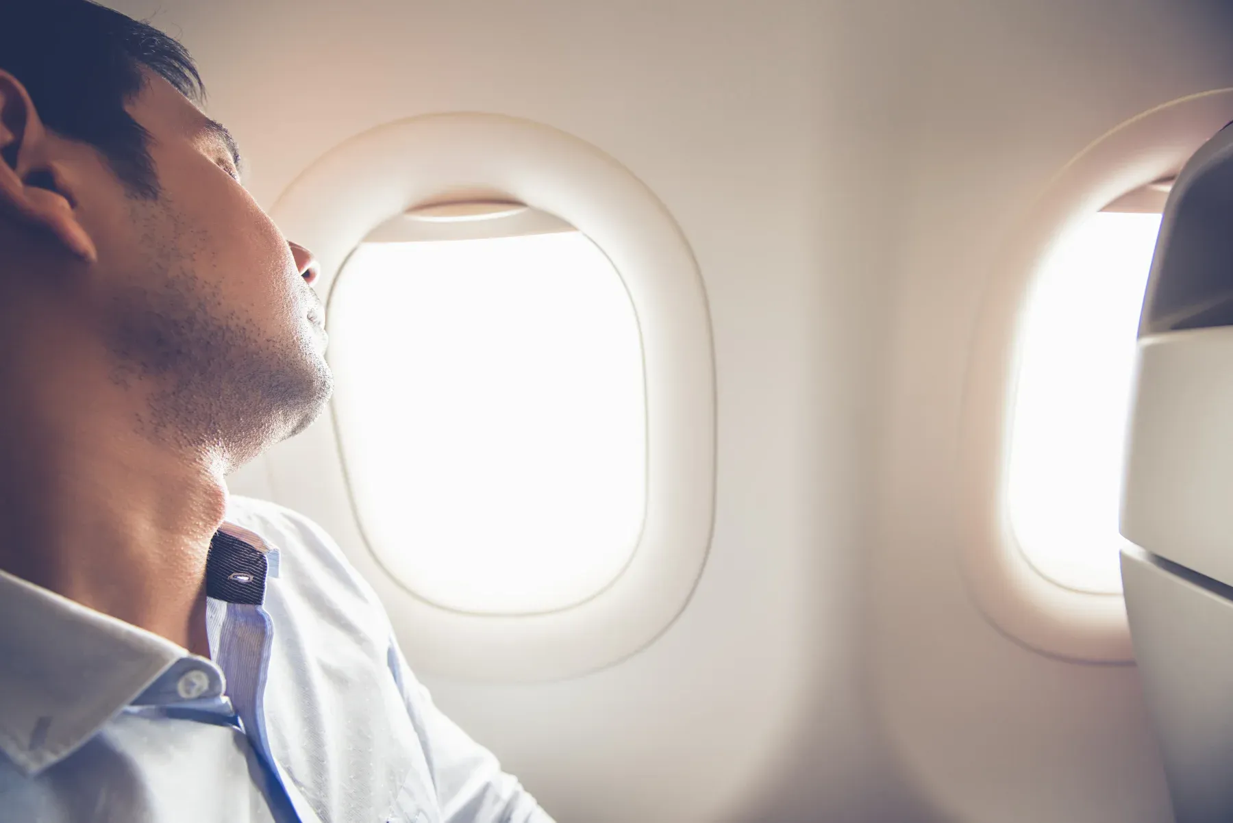 15 of the Best Methods to Fight Jet Lag